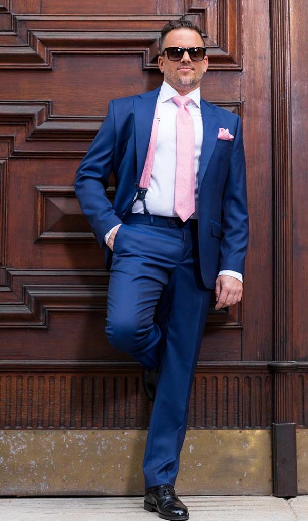 Modern Fit Anzüge für Herren | STURM Herrenausstatter Wien